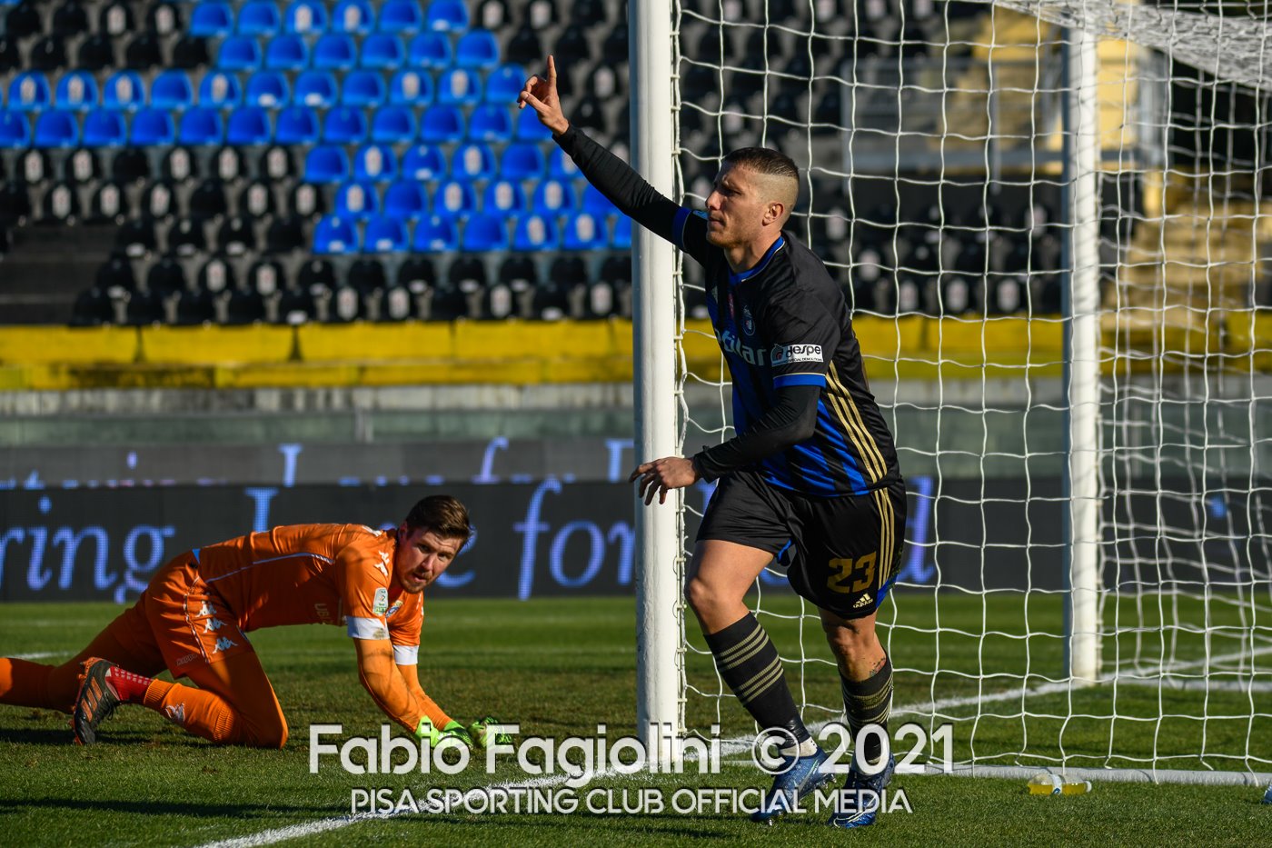 Il magnate Alexander Knaster compra il 75% del Pisa calcio