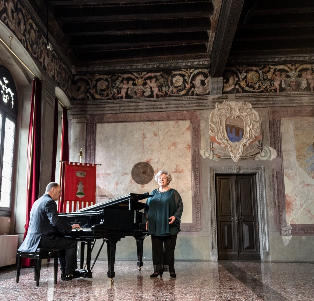 “To the queen of heaven”, il duo Romani e Turri in diretta streaming